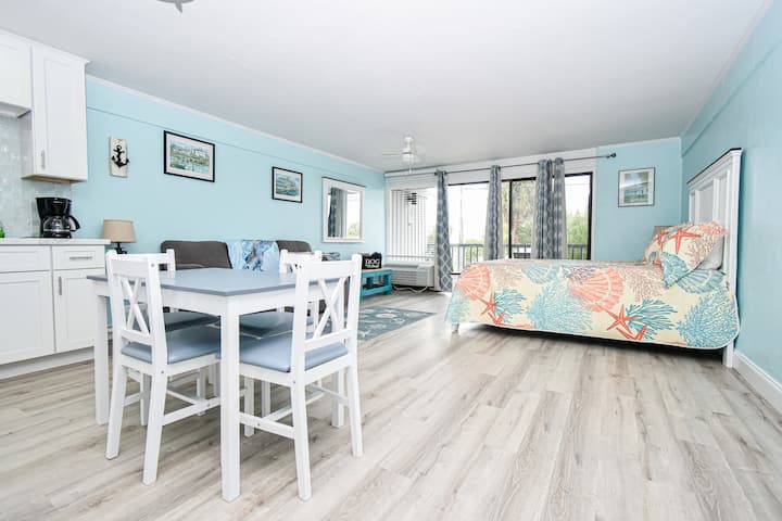 Mermaid Shores | Walk To Dock Street - Cedar Key, FL