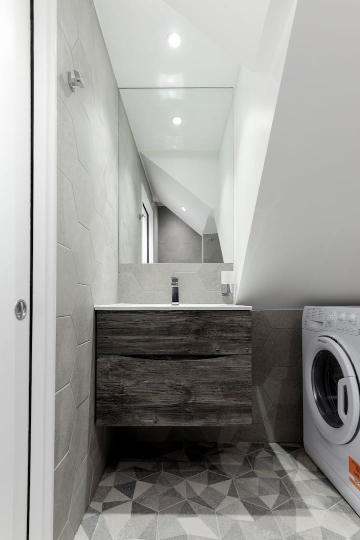 West Hampstead Area, 5 Minute Walk To Tube Station - Camden, AR