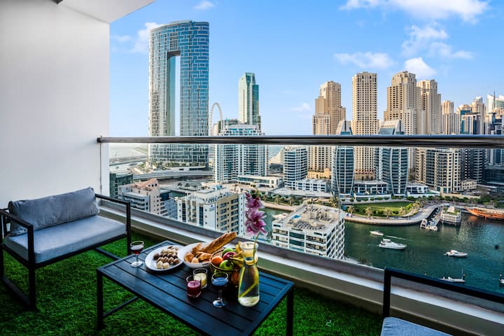 Elite 3br Haven With Panoramic Marina & Sea Views - Dubái