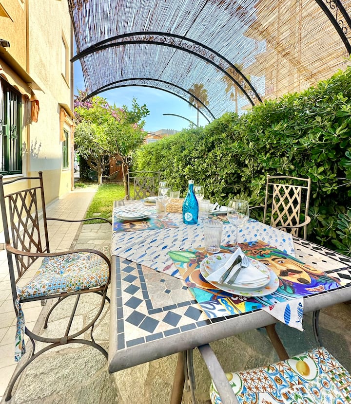 Hostdomus - Casetta Bouganville - Pietra Ligure