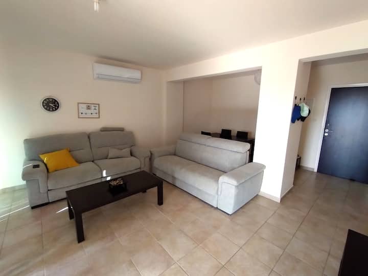 Aigli Flat: A Spacious, Tranquil Flat - Famagusta