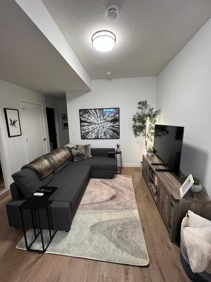Fully Separate Suite Se Calgary - Calgary