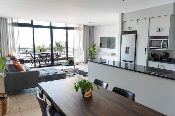 Canal Three Bedroom Apartment: No Load Shedding - Durban