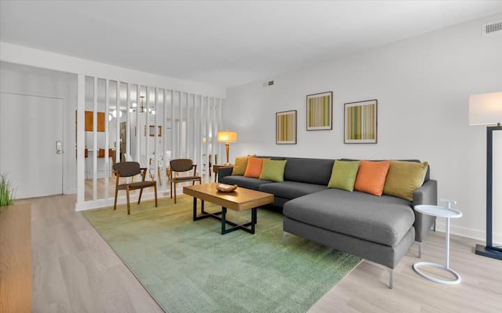 Mid-century Modern Condo - Greensboro, NC