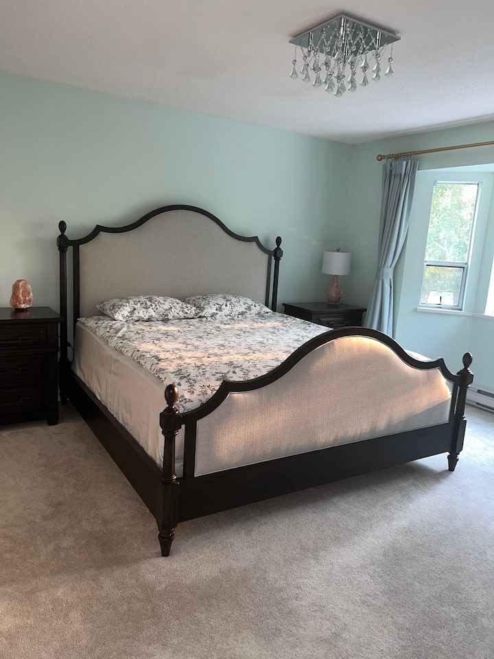 Super Comfy King-size Bed & Ensuite Bathroom - Richmond