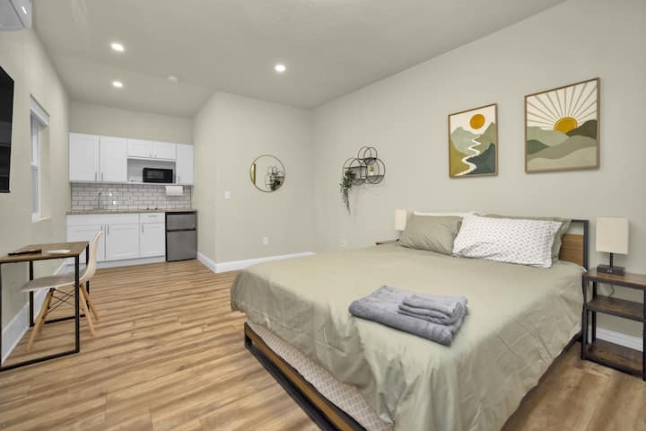 Modern Tower Suites | Private Entrance 7 - Fresno, CA
