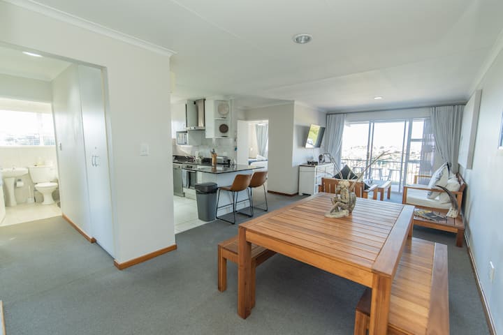 The Heads Luxury 3 Bedroom - Port Elizabeth