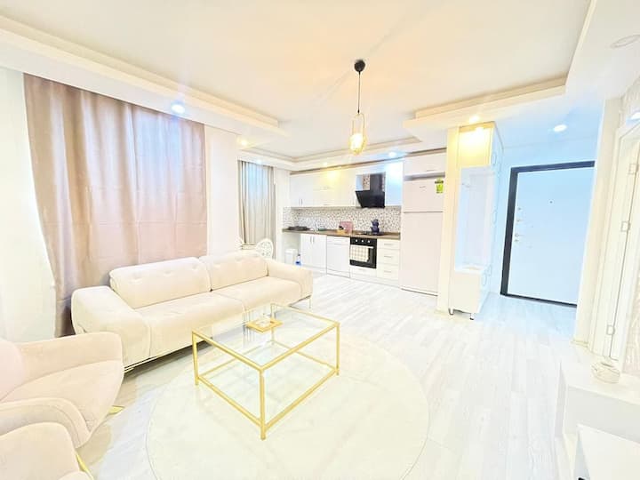 Luxury Apartment İN Old Center - Antalya