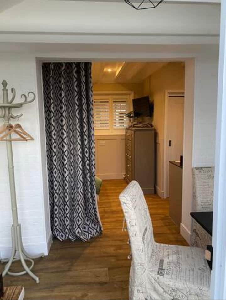 Luxurious Converted Stable - Chichester