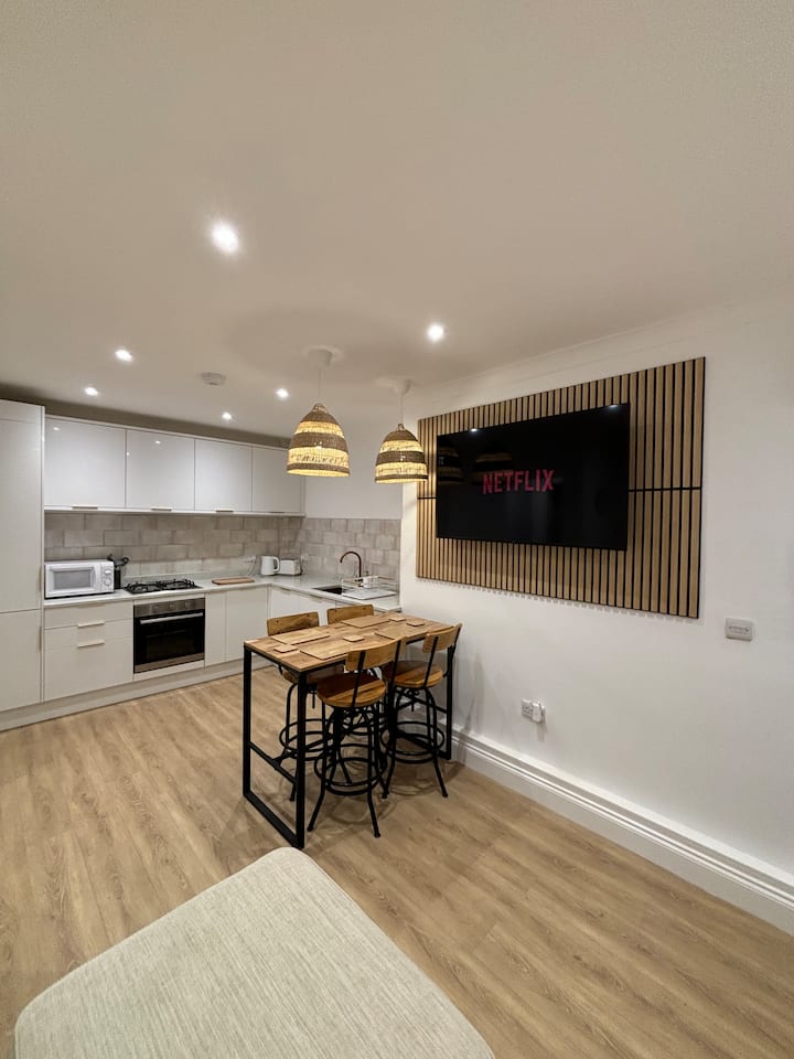 Pier House - Luxury Seafront, Newly  Renovated! - Brighton
