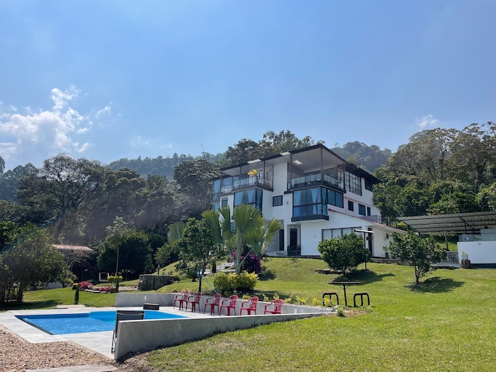 Casa Con Piscina Y Wifi En La Vega - La Vega