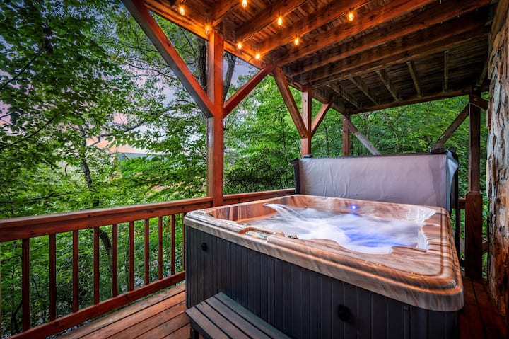 Secluded Mtn Top|game Room & Fire Pit Near Boone - Boone, NC