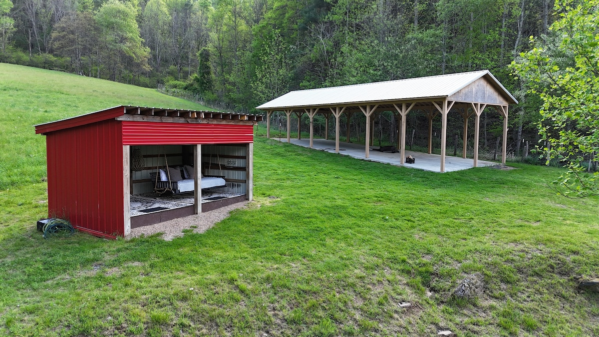 Creekside Farmhouse, Hike/Work/Hang - Farm stays for Rent in Hot ...