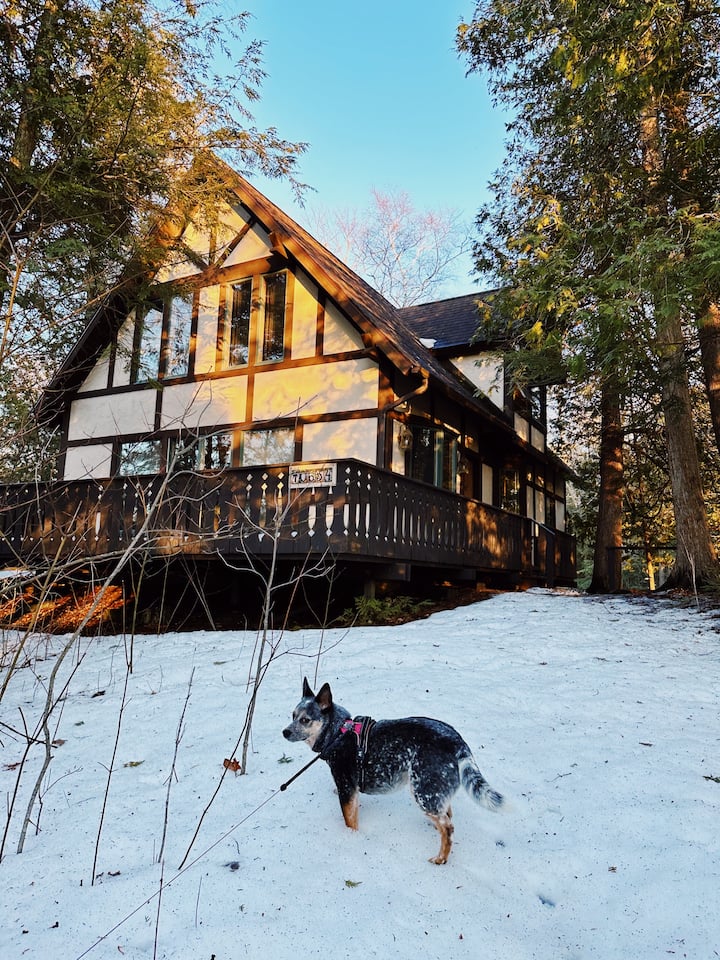 Goose & Twigs Sister Bay Chalet - Sister Bay, WI