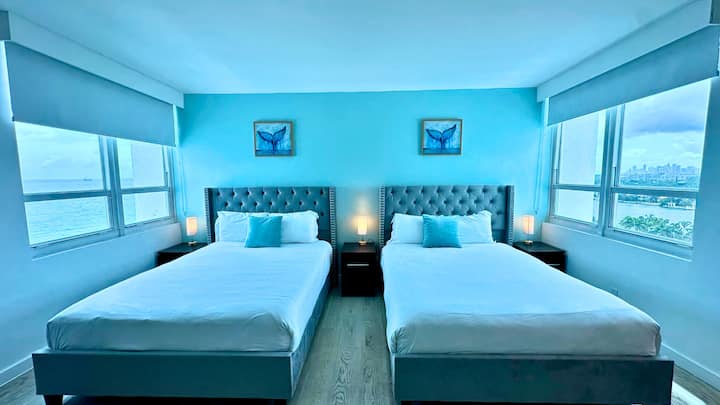 Ocean + Bay View Studio | Pool, Gym+ Valet Parking - Miami Beach, FL