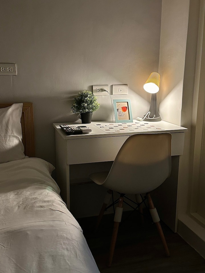 D302 / Sogo Dep. / Mrt / Daan / East District - 난강 구