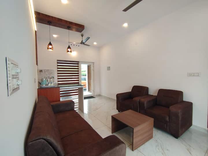 Laas Villa
First Floor Apartment - Vagamon