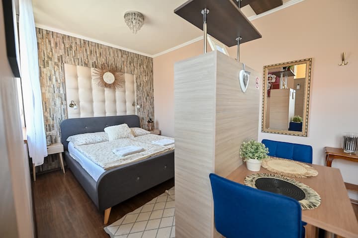 Bellavista Lovely, Stylish Studio Apartment - Demjén
