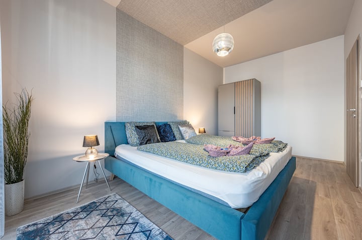 Stylish Flat W Garage+balcony+ac - Budapest
