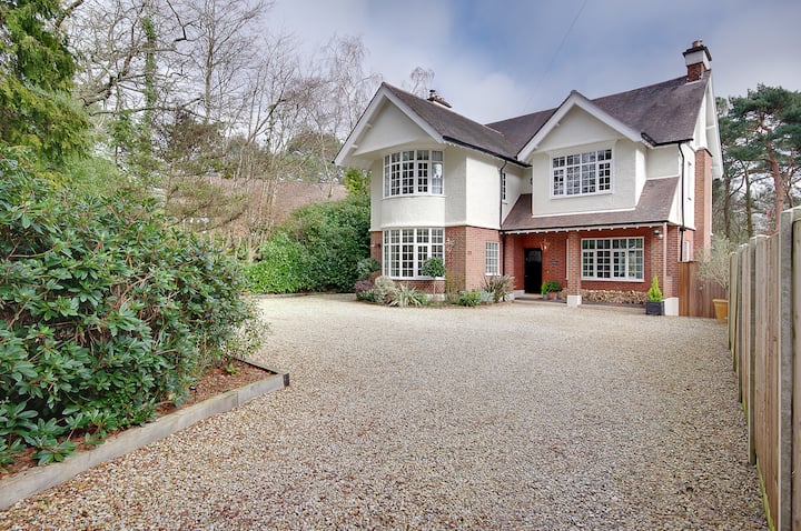 Cosy Family Home In The Heart Of Canford Cliffs. - Sandbanks