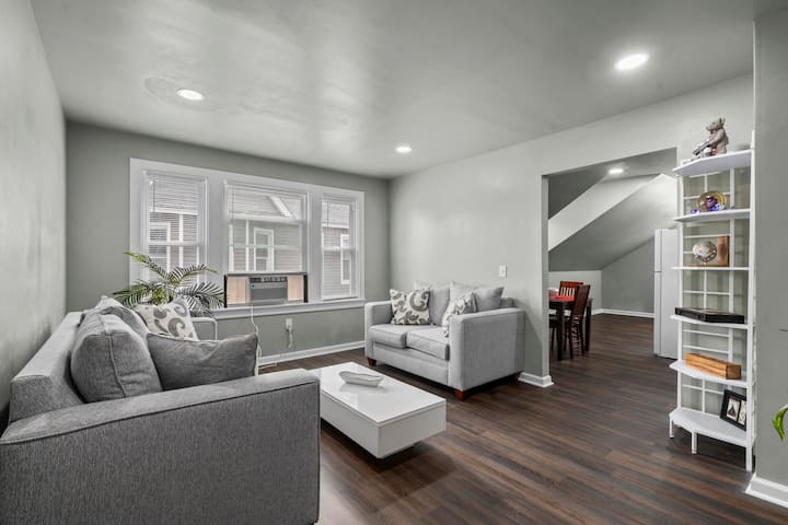 Cozy New Spot & Feel Right At Home - New Britain, CT