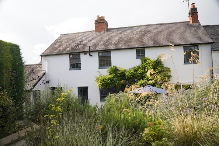Triple Cottage - Melton Mowbray