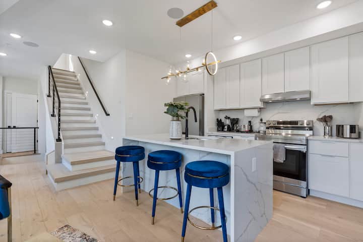 Townhouse At Capitol Hill 1 With Rooftop - Washington, D.C.