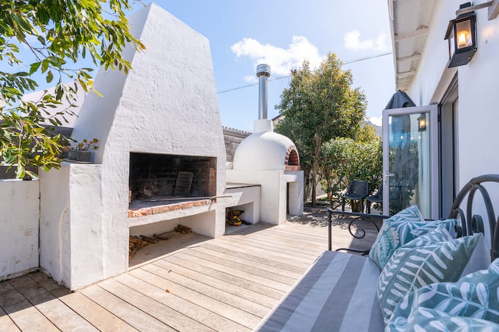 Coastal Elegant 4 Bedroom Home - Onrus