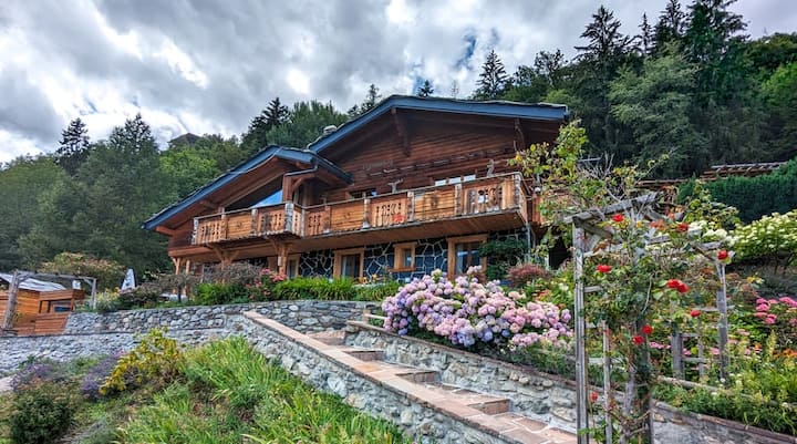 Chalet Charmant, Sauna & Jacuzzi - Martigny