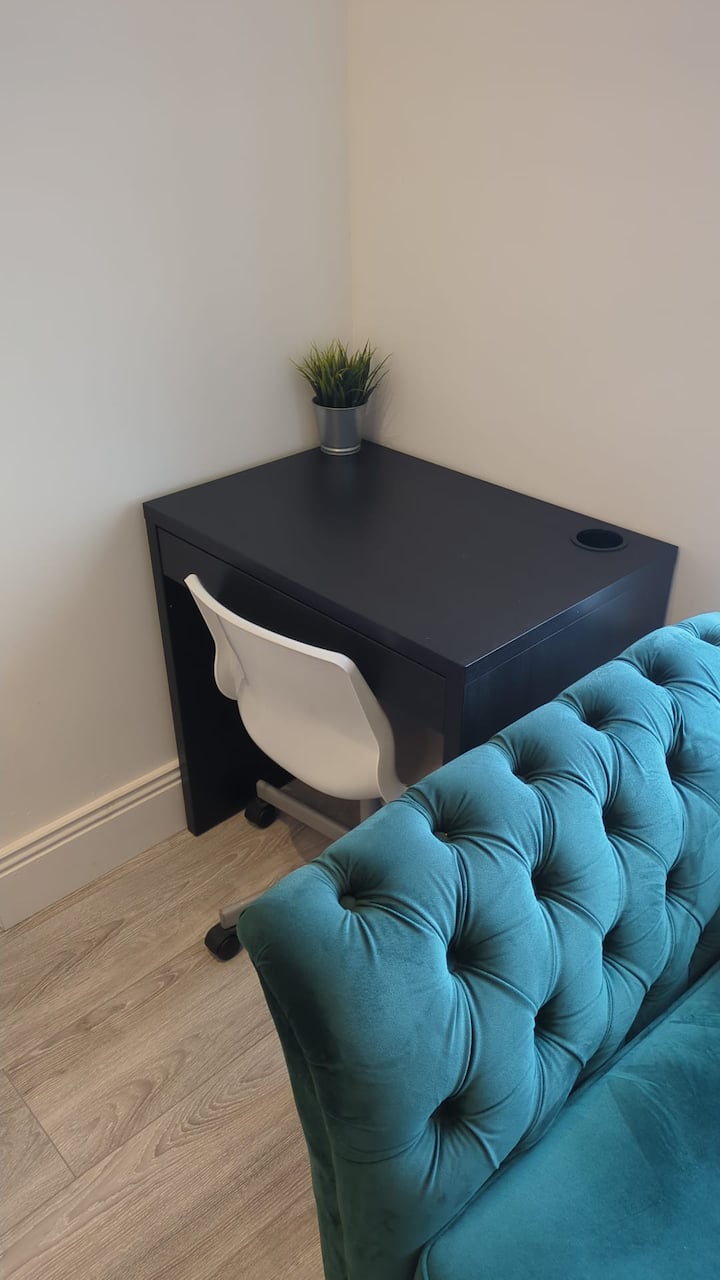 Double Bedroom Private Washroom - Limerick