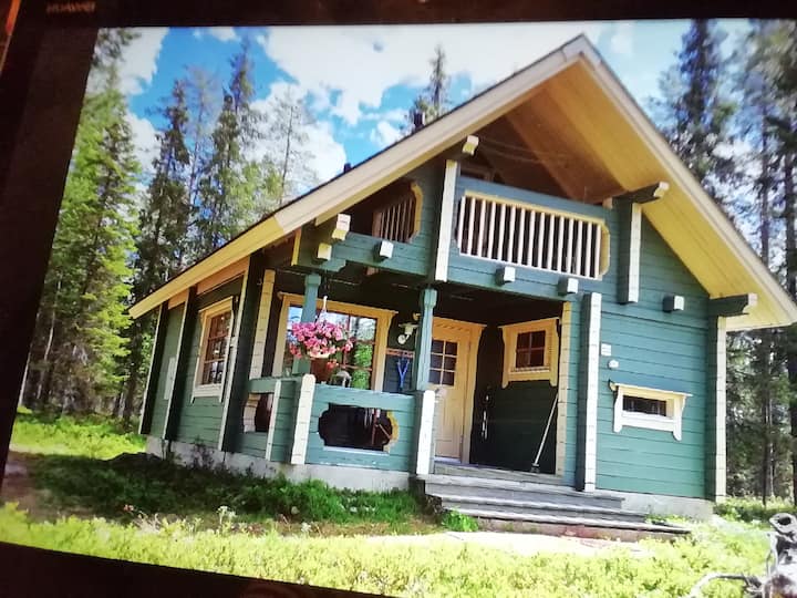 Viihtyisä Pieni Mökki - Kuusamo