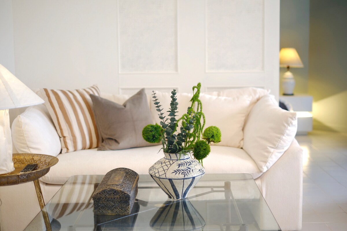 Laguna Allamanda Lake view beach - Apartments for Rent in Tambon Choeng ...