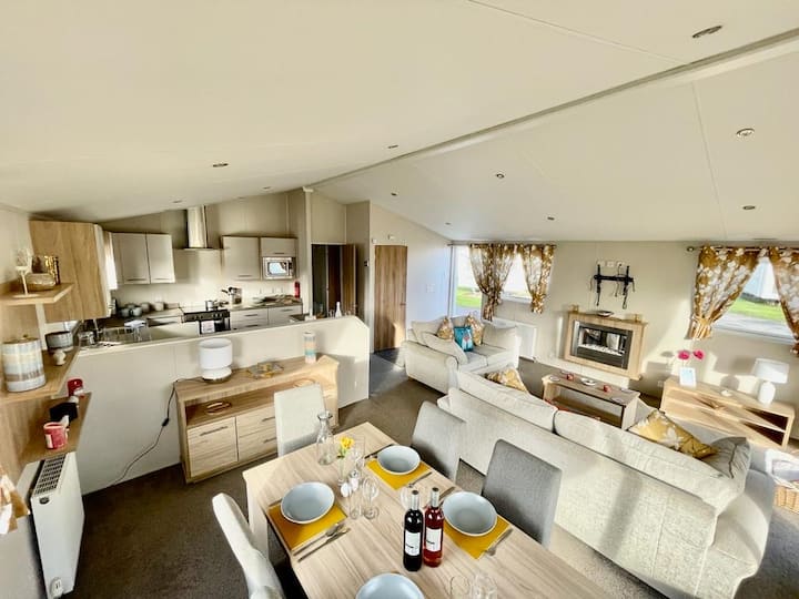 101 Windsor Pendine Sands - Laugharne