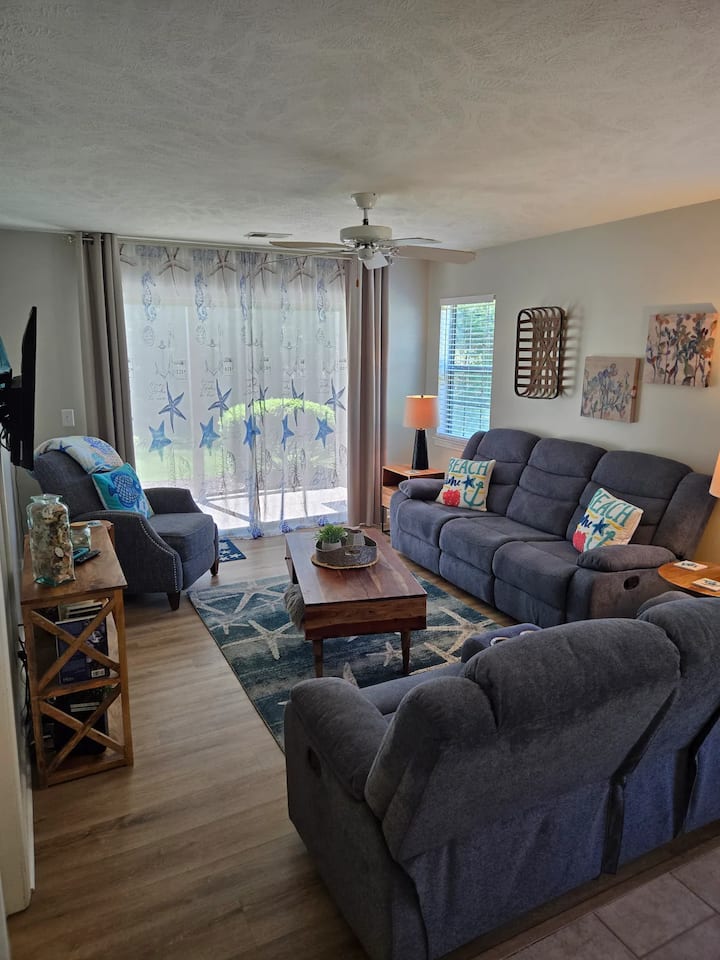 Happy Place - 1st Floor Condo True Blue 3br/3bth - Pawleys Island, SC