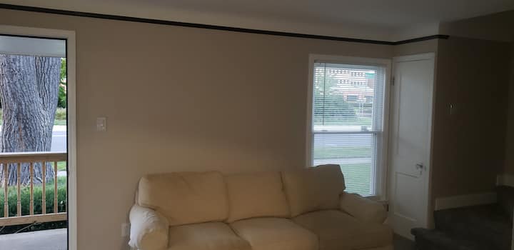 Traveling Worker Home - Grosse Pointe, MI