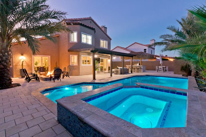 Desert Willow Retreat - Pool | Spa | Putting Green - Indio, CA