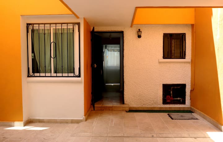 Spacious House With Garage 8 Min To Downtown - Tehuacán