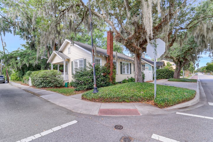 Bungalow In Historic Downtown Beaufort! - Beaufort, SC