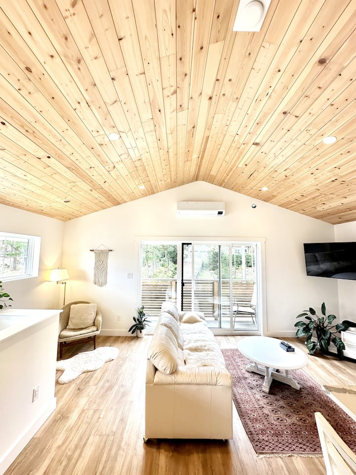 Walter Road Beach House - Comox