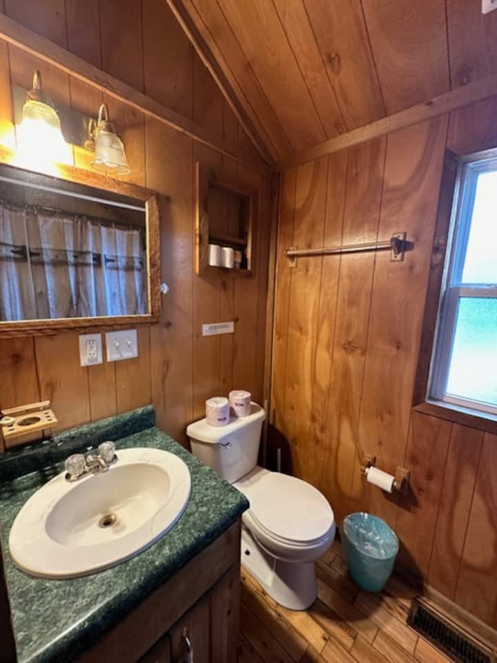 Dolphin Cove Cabin Dc-06 - Northumberland, PA
