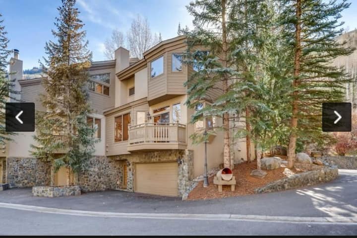 Full Townhouse In Vail - Vail, CO