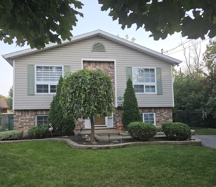 Ravine Retreat - St. Catharines