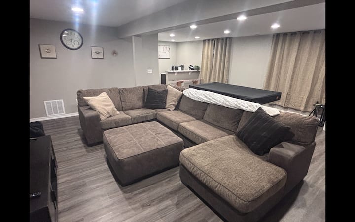 Spacious And Private Basement Suite - Colorado Springs, CO