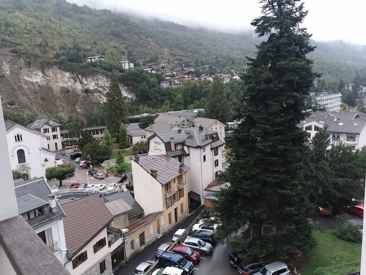Studio Royale  Au Cœur De Ville   Avec Terrasse - Brides-les-Bains