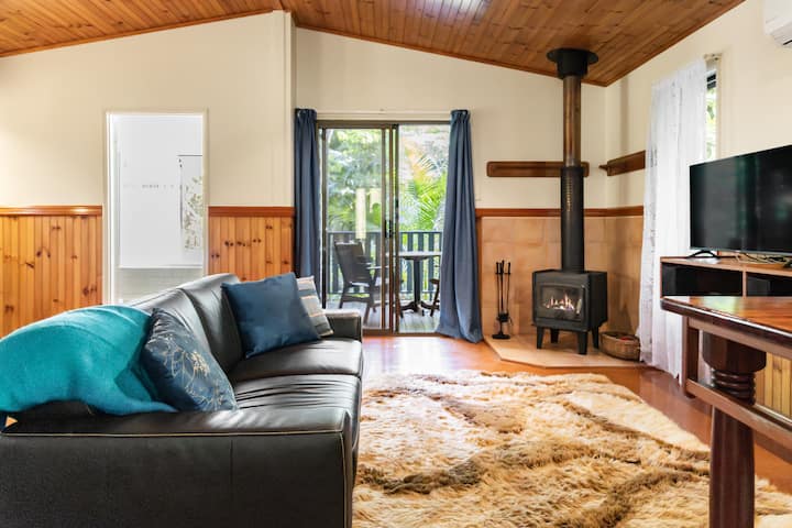 Seclusion Cabin - Montville