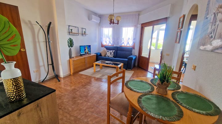 Adorable & Sunny Apartment, Terrace, 500 M Beach - Torrevieja