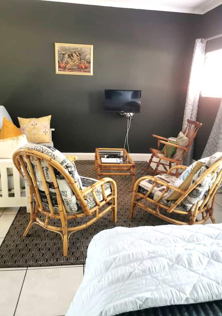 Tiffany's B&b - Relax And Enjoy! - Sedgefield