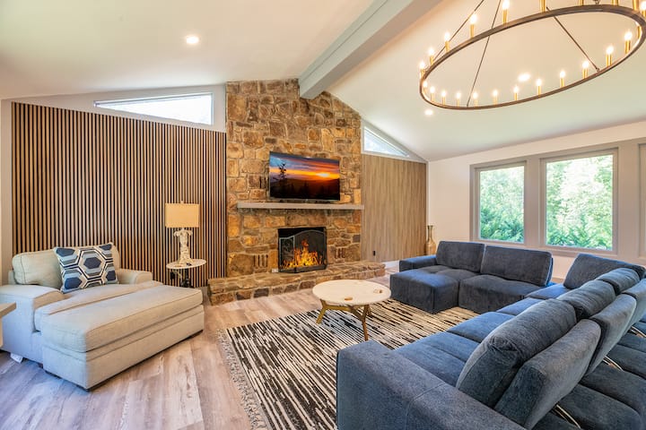 3 Miles To Main Street Gatlinburg And Anakeesta - Gatlinburg, TN