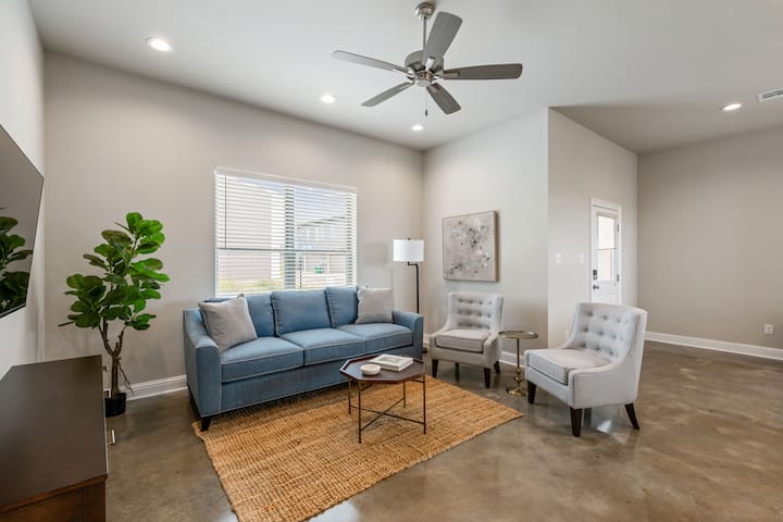 New Townhome | Metairie Center Shopping Area 203 - Louisiana