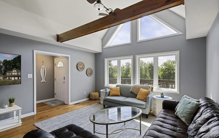 5 Bdrm Dog Friendly, Lakeview W/playground - Lake Anna, VA
